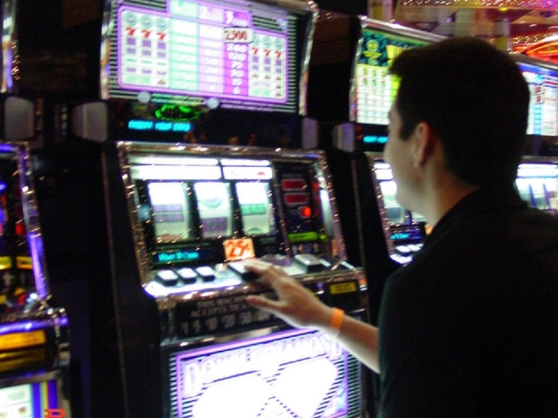 Legge anti-slot in Lombardia Presentate le linee guida sul gioco - Il ...