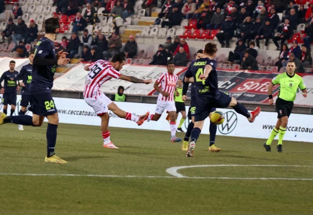 Calcio, Renate sconfitto di misura sul campo di Vicenza