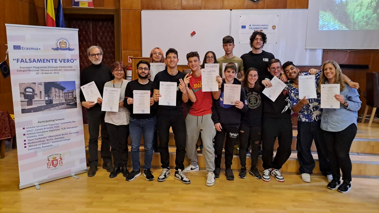 Carate Brianza: in Romania per l'Erasmus sulle fake news - Il Cittadino ...