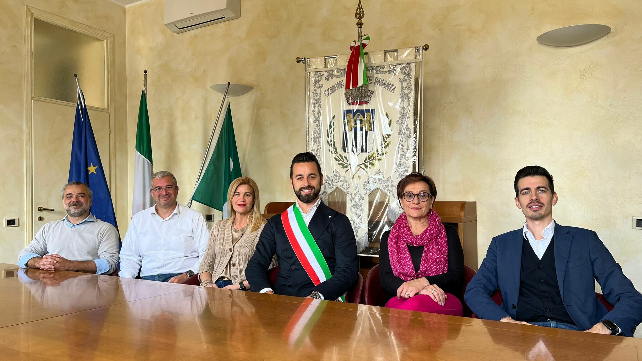 Carate Brianza: la nuova giunta del sindaco bis Veggian - Il Cittadino ...
