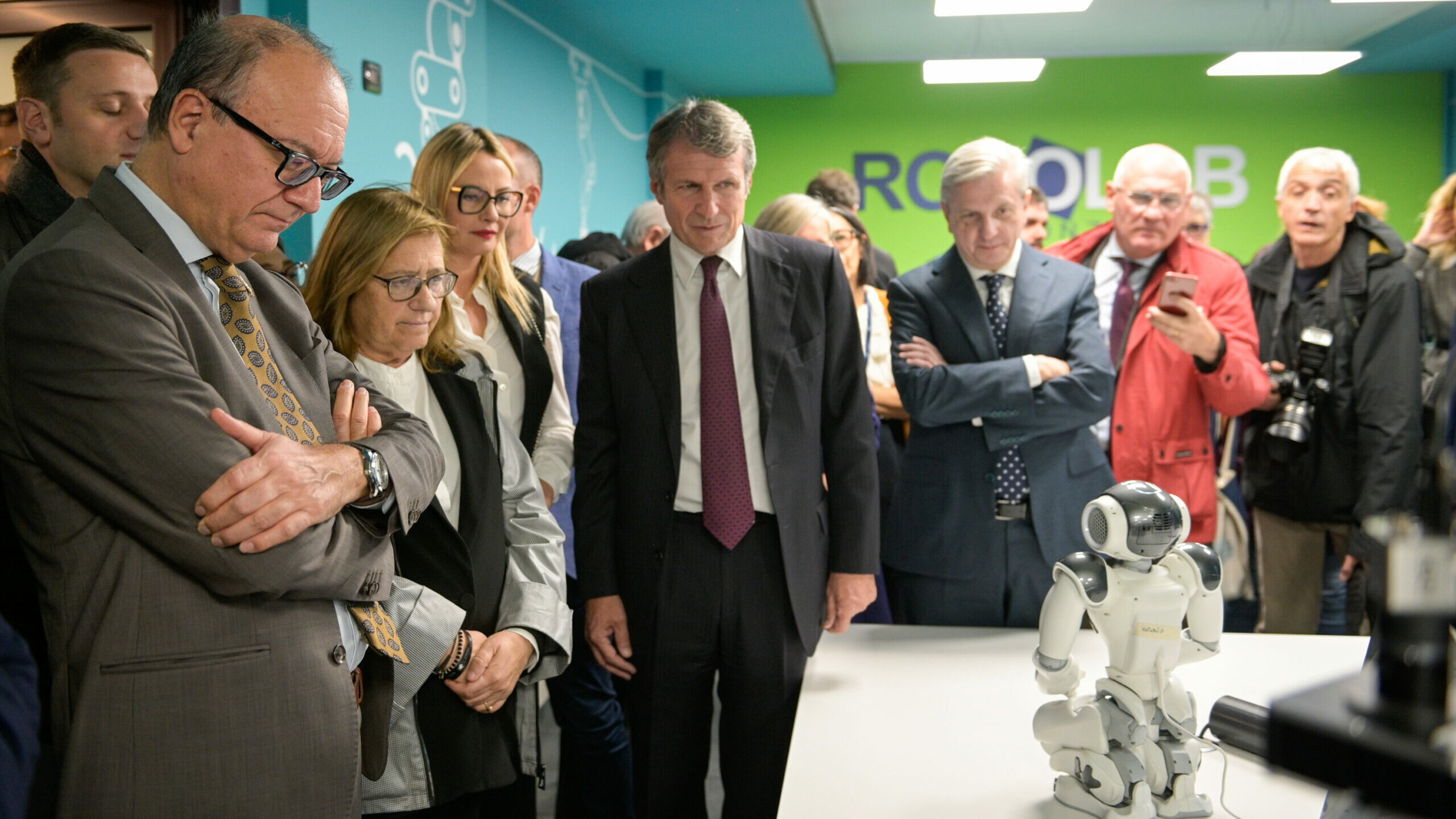 Monza: il ministro Valditara visita RoboLab di Assolombarda - Il Cittadino di Monza e Brianza