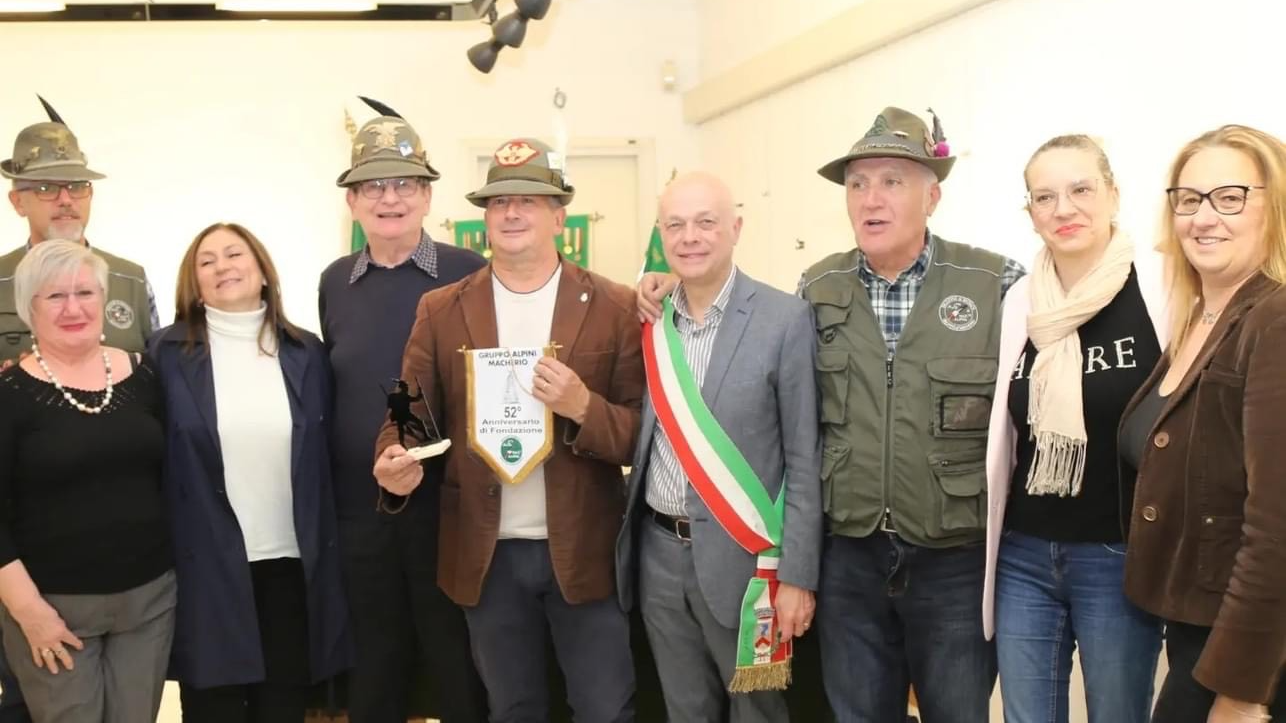 Macherio: la festa degli Alpini, inaugurata la nuova sede in via Roma ...