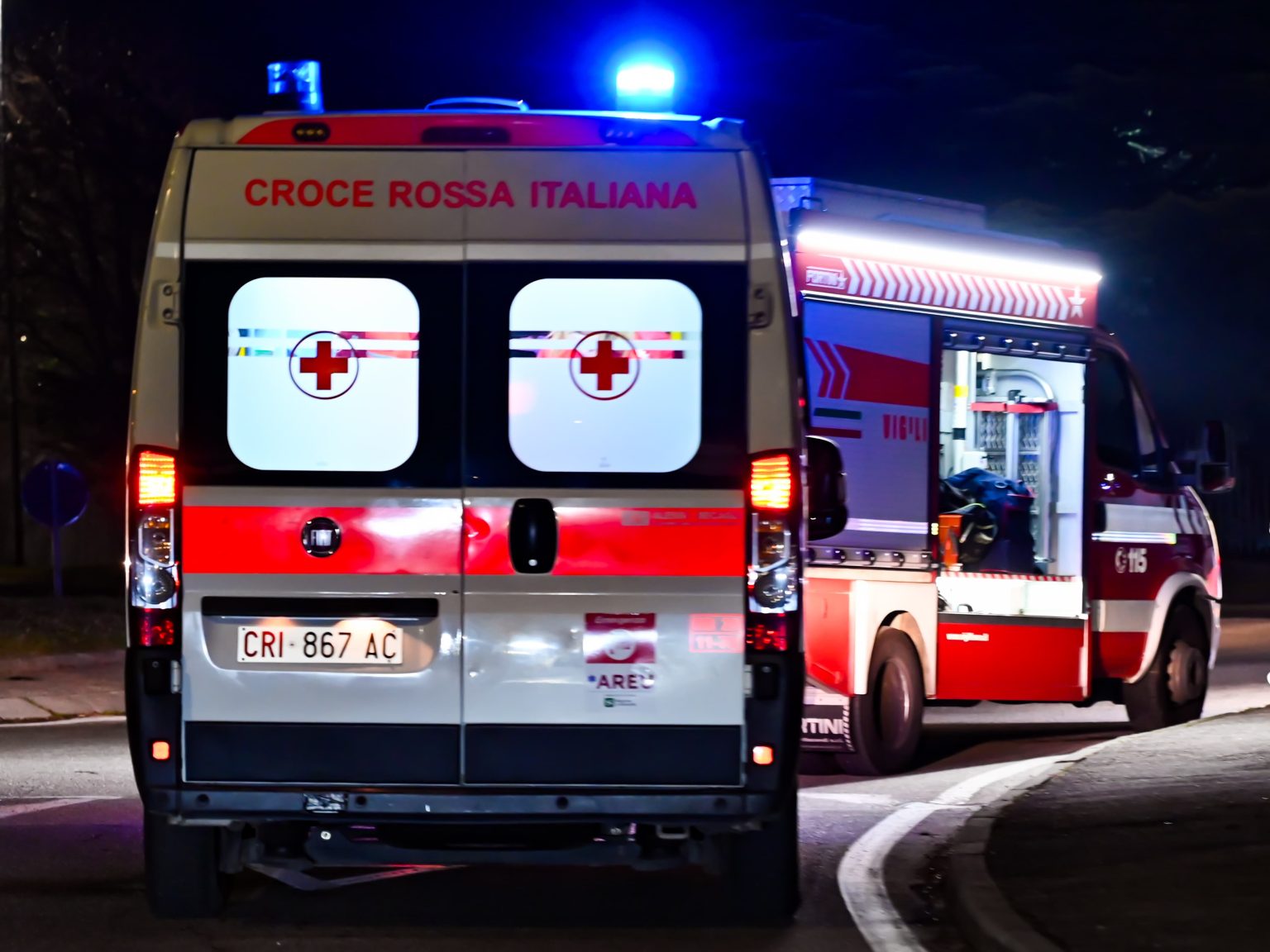 Carate Brianza, incidente in via della valle: danneggiato un palo a ...